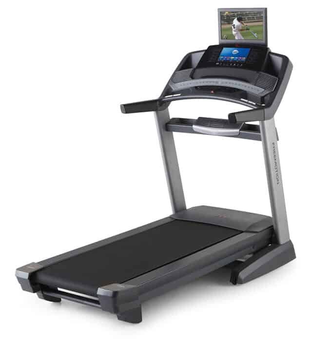 7 Best Treadmills with Screen: More Luxury in Running
